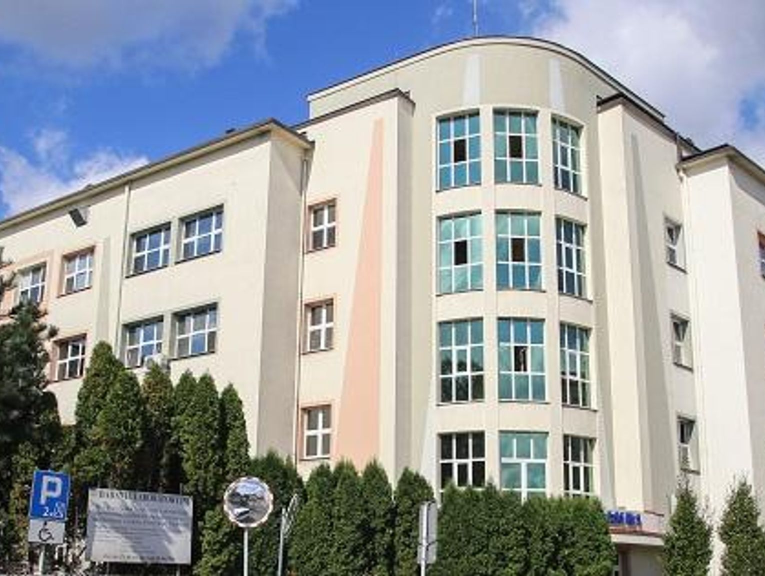 Zasady odwiedzania pacjentów w Szpitalu Wojewódzkim im. Chopina w Rzeszowie Zasady odwiedzania pacjentów w Szpitalu Wojewódzkim im. Chopina w Rzeszowie